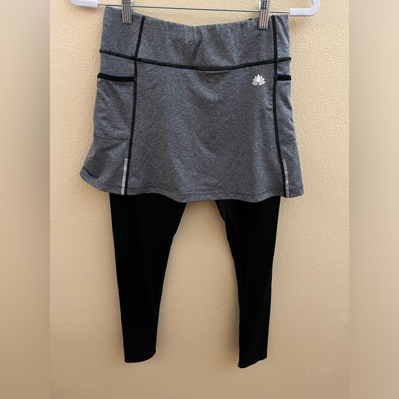 Snoga | Pants & Jumpsuits | Snoga Modest Leggings With Skirt S | Poshmark